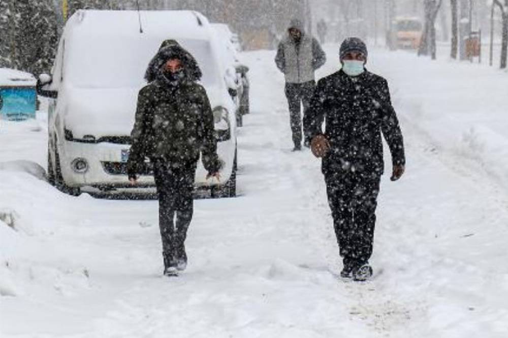 Beklenen kar kapımızı çalıyor! Türkiye'de bugün hava nasıl olacak ...